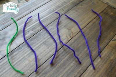 DIY Pipe Cleaner Flower Bookmark - Your Modern Family